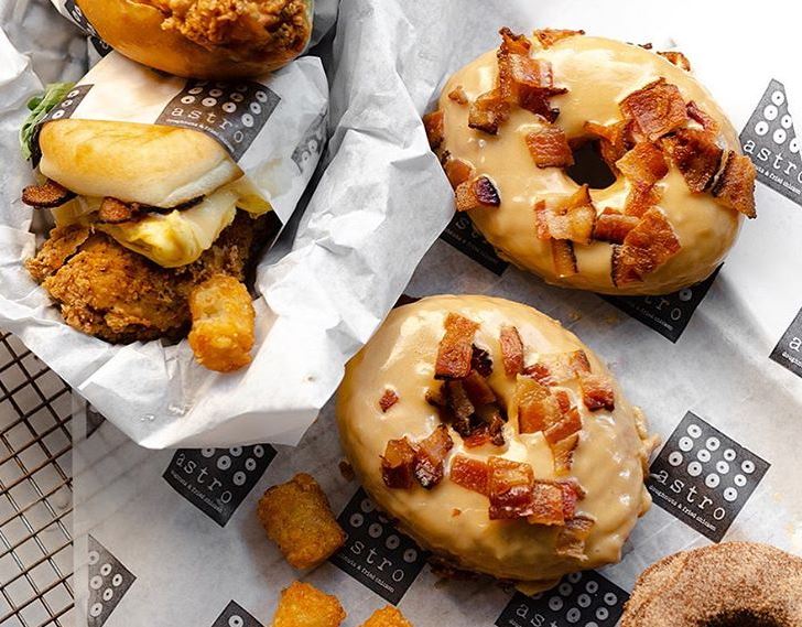 毫無預警！Astro Doughnuts & Fried Chicken南加分店全線結業 - 哇靠!洛杉磯 : 哇靠!洛杉磯