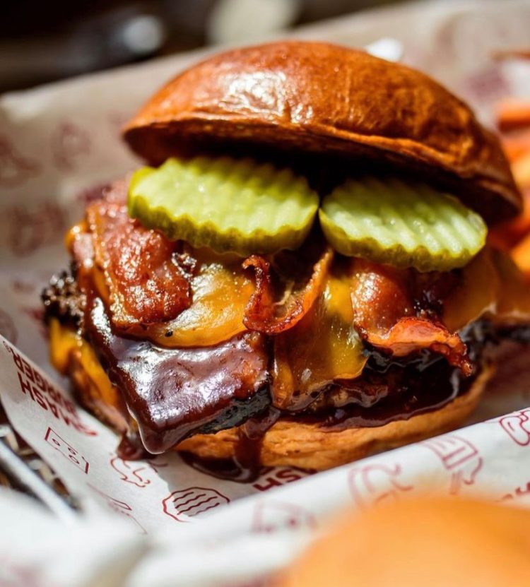Smashburger 慶賀 Smoked Bacon Brisket Burger 回歸!特別優惠點漢堡送炸薯（10/21） : 哇靠!洛杉磯